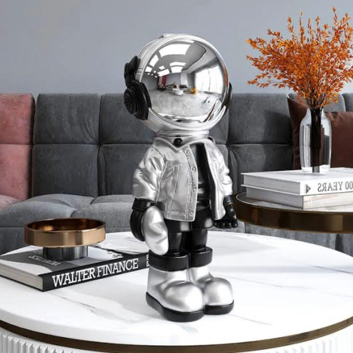 Winter Spaceman Astronaut Statues – VIIVAZ