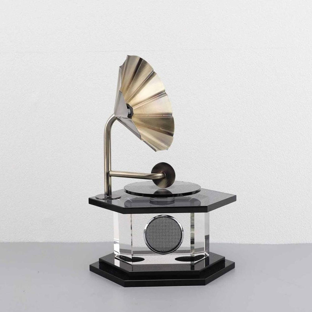 VINTAGE CRYSTAL GRAMOPHONE STYLE 1 – VIIVAZ