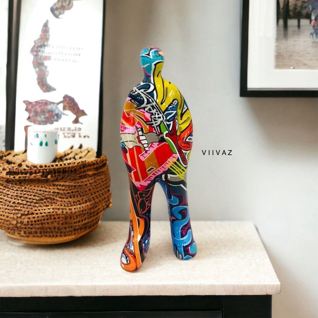 A Walking Legend Sculpture – VIIVAZ